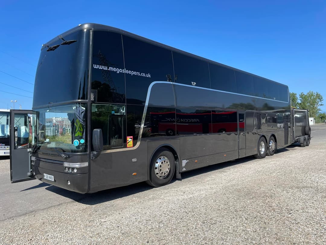16 berth sleeper bus for hire | Megalseepers